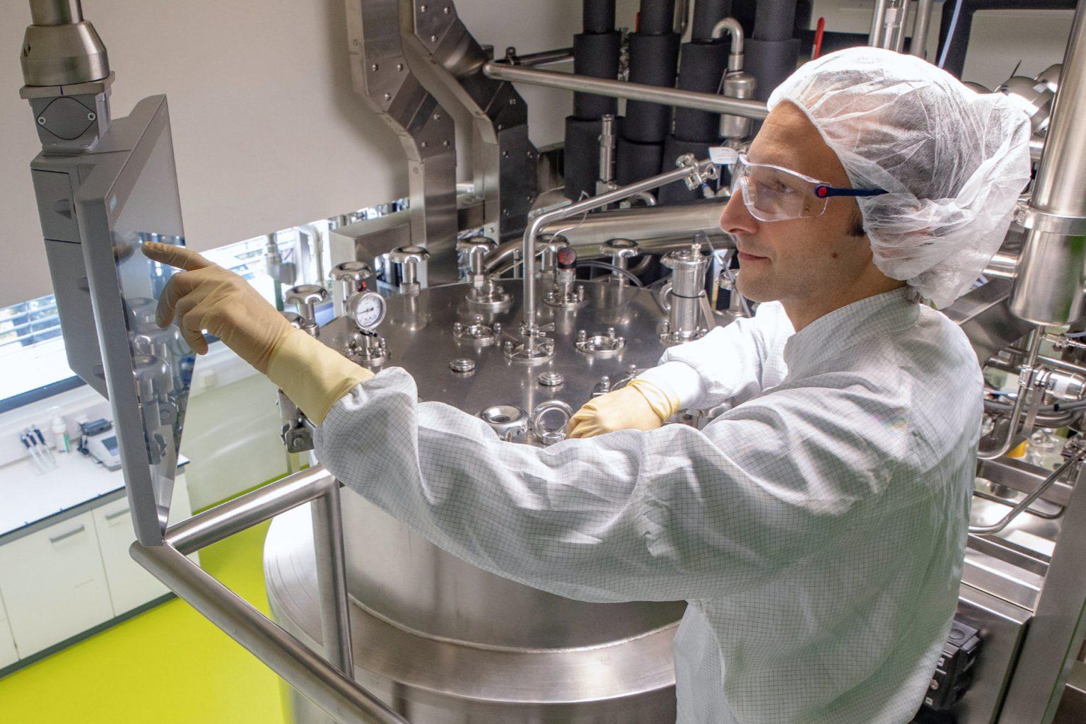 Biotech one-stop manufacturer of mRNA, pDNA and recombinant proteins